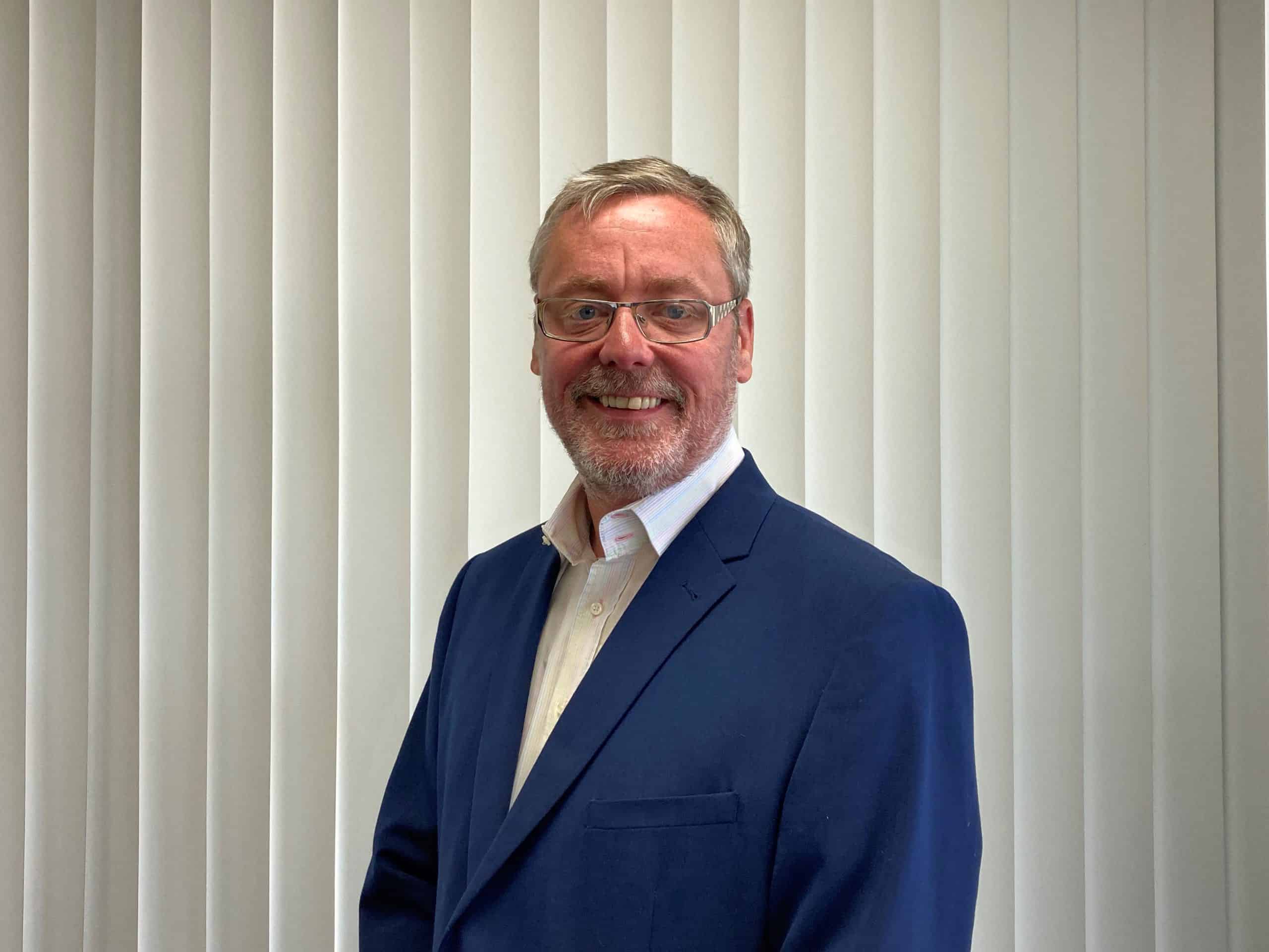 Graham Henry | Delamode